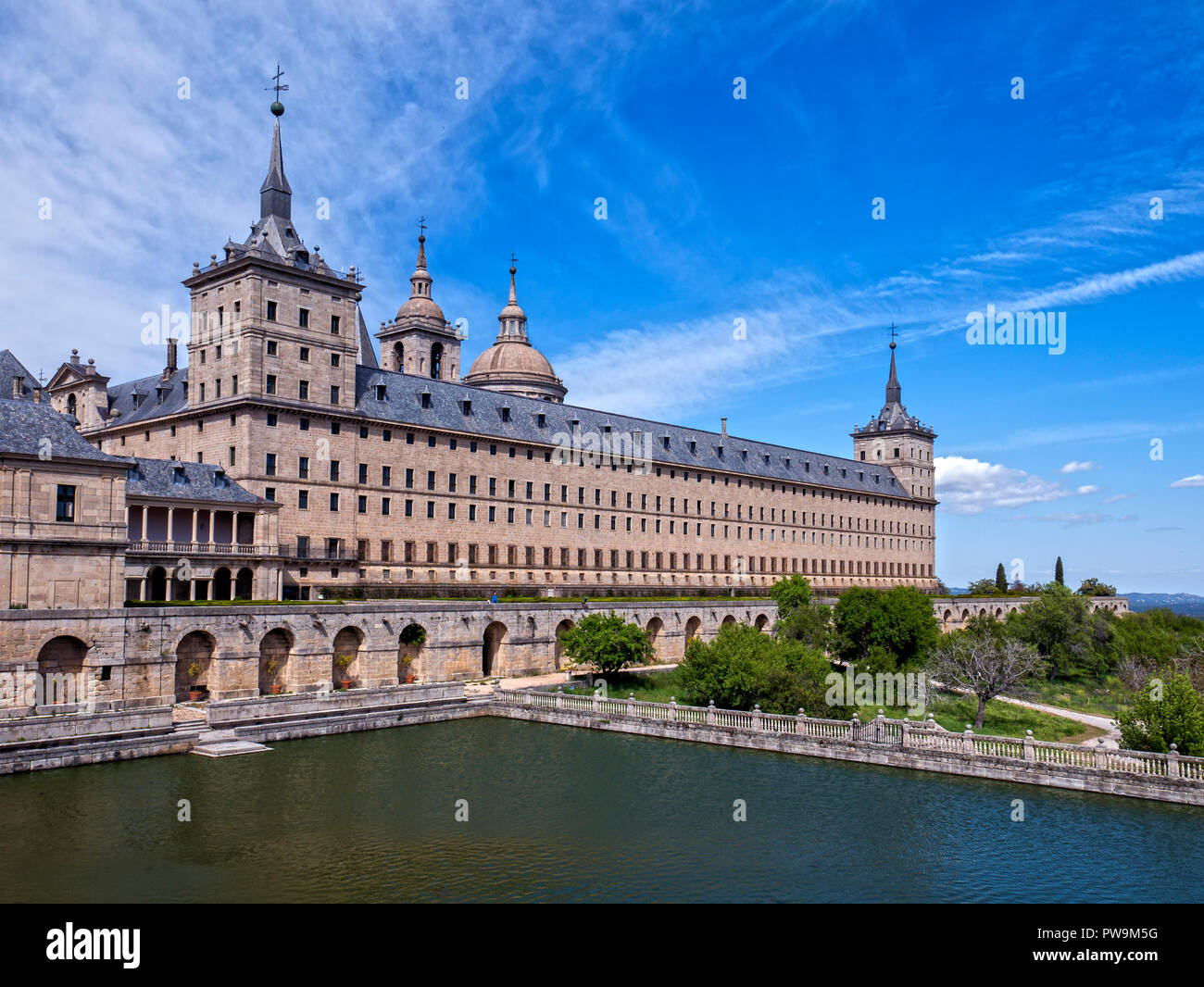 Monumento de agua hi-res stock photography and images - Alamy