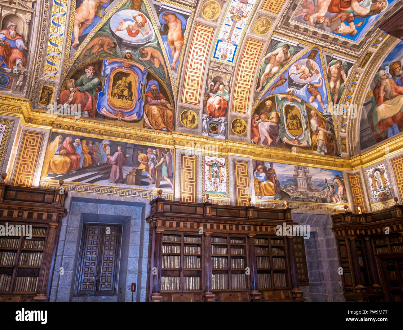 El escorial monastery library hi-res stock photography and images - Alamy
