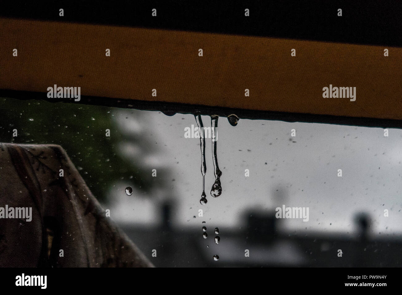 Drip dripping trickling trickle hi-res stock photography and images - Alamy