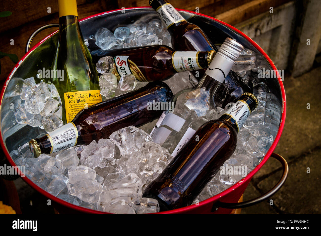 Bucket resting hi-res stock photography and images - Alamy