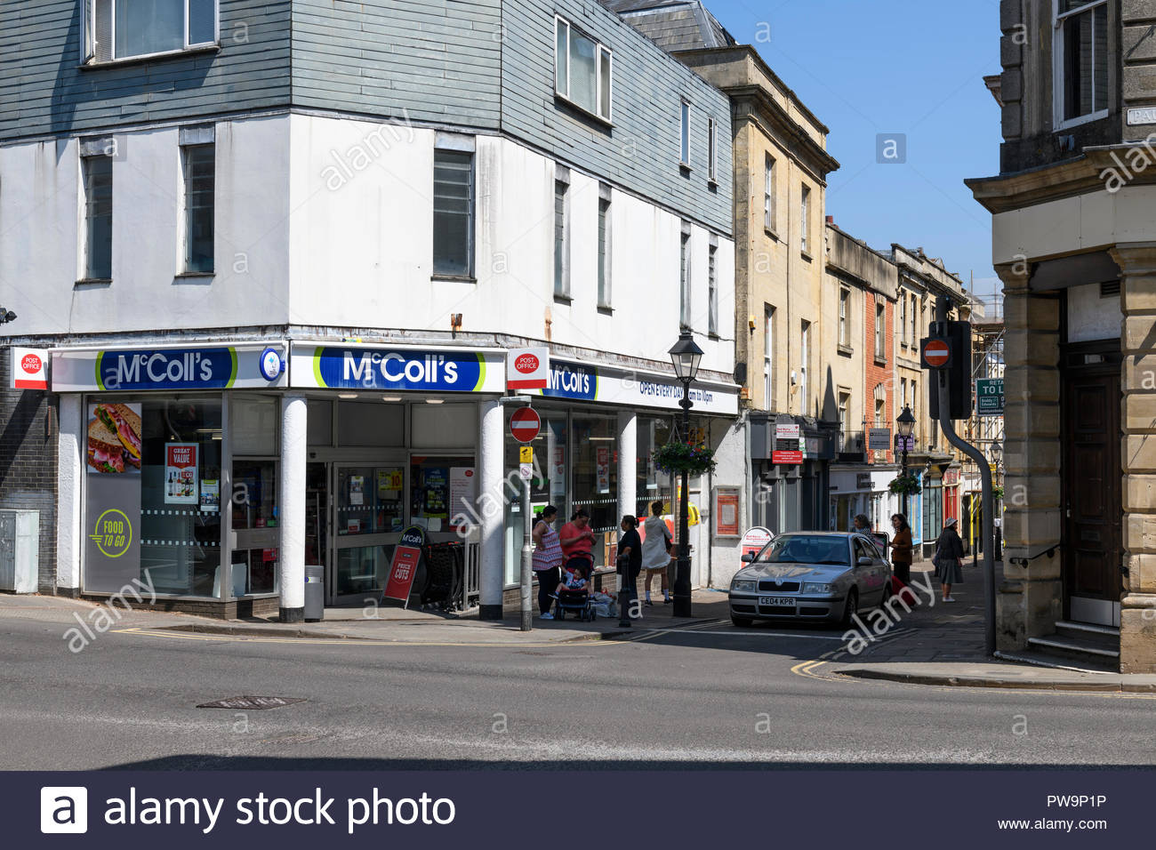 Newsagent Shop Signs High Resolution Stock Photography and Images - Alamy