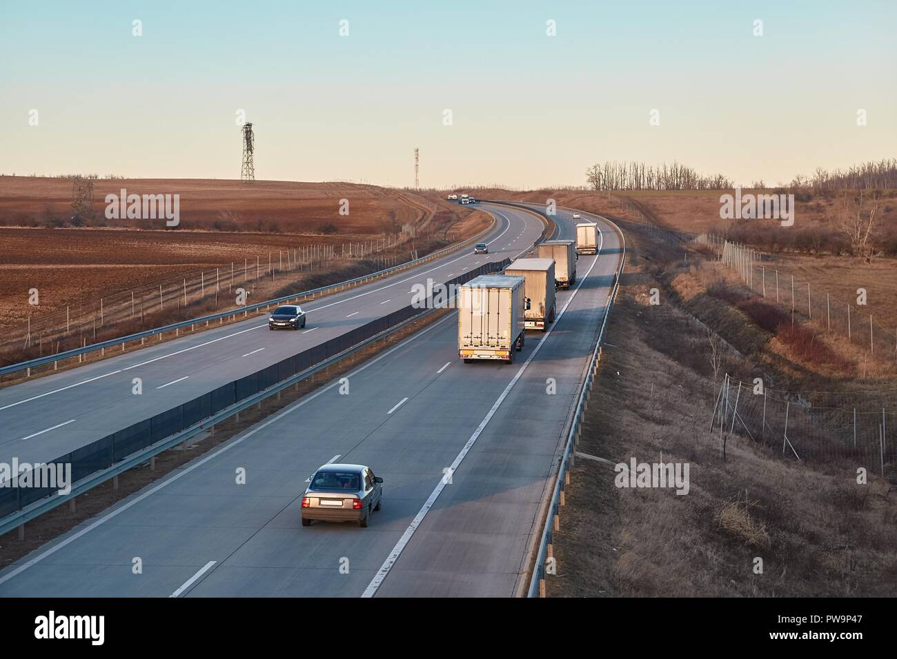 Highway with low traffic Stock Photo - Alamy