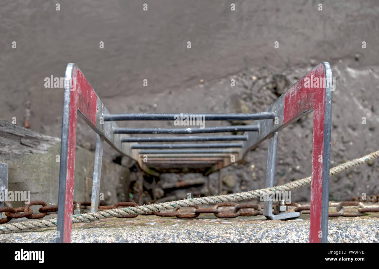Harbourside metal ladder hi-res stock photography and images - Alamy