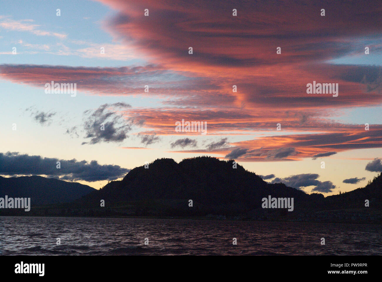 Sunset canada mountains hi-res stock photography and images - Alamy