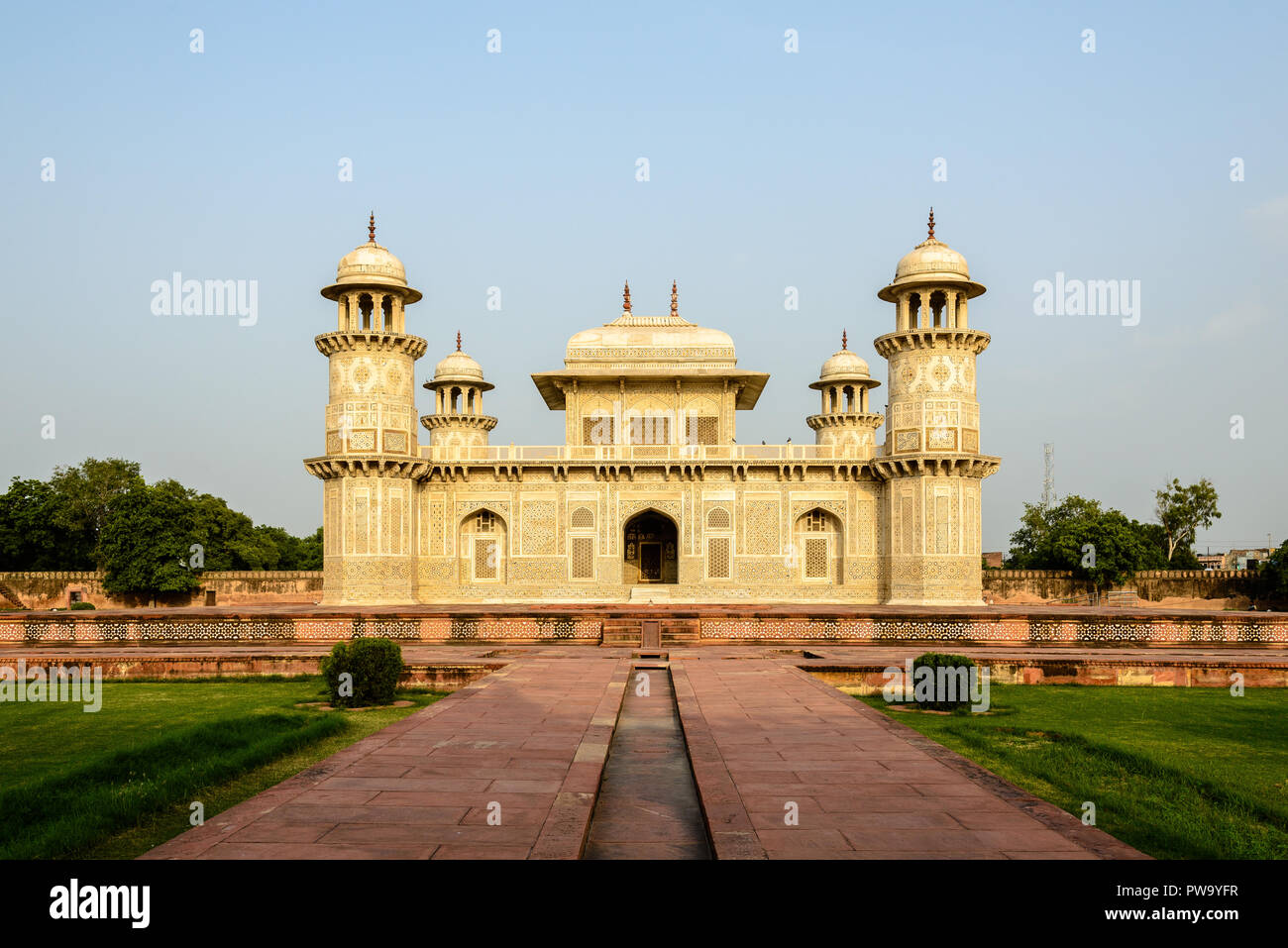 Indian ancient ruler hi-res stock photography and images - Alamy