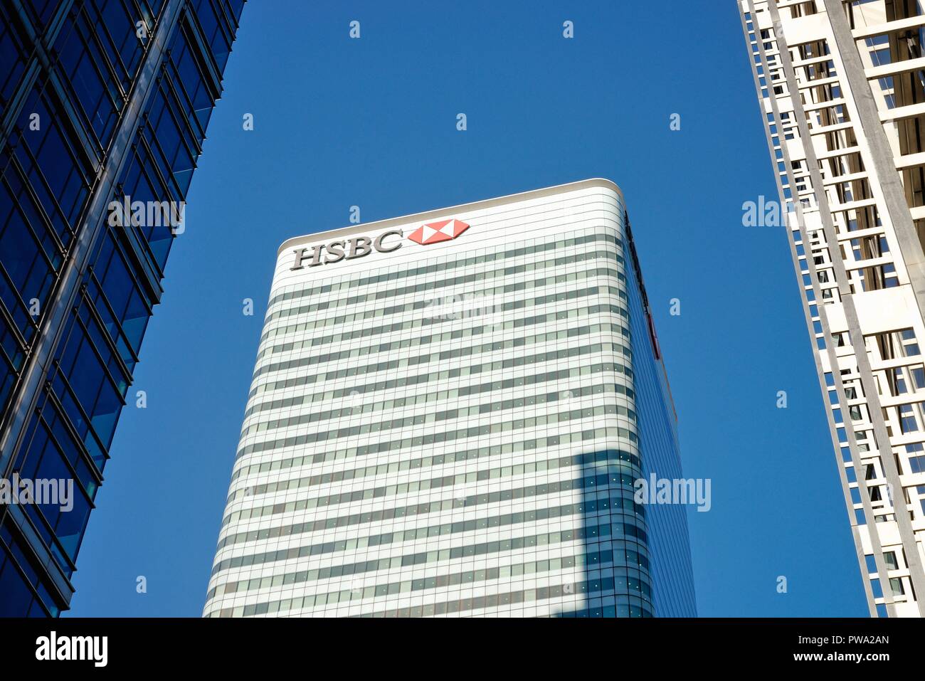 The headquarters of the HSBC Bank at Canary Wharf Docklands London England UK Stock Photo - Alamy