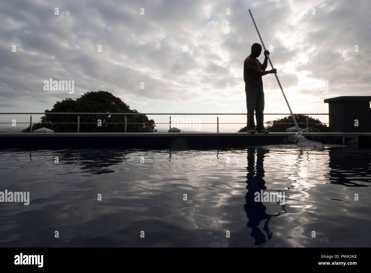 Pool cleaner hi-res stock photography and images - Alamy