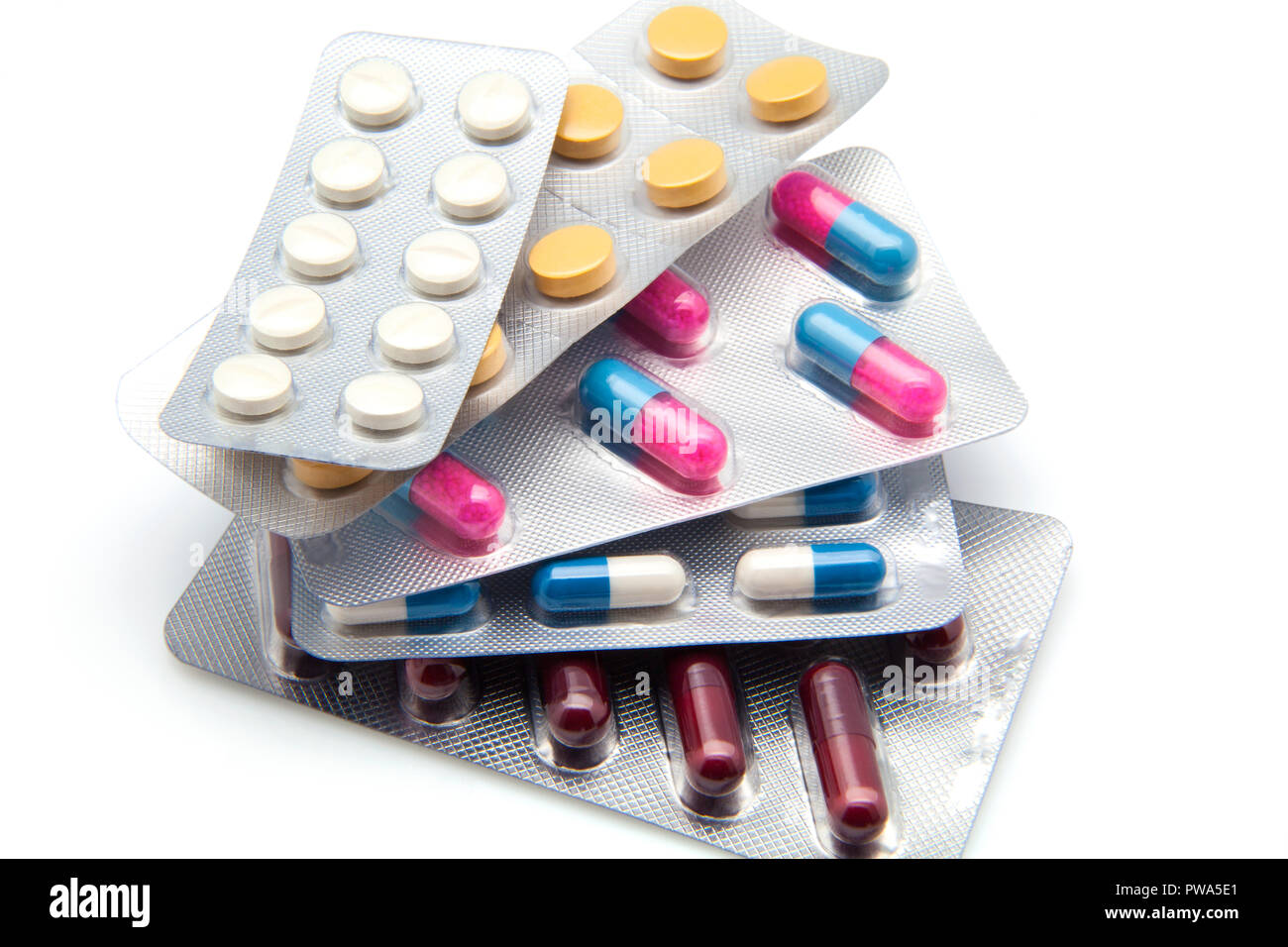 pills and capsules in blister packs Stock Photo - Alamy