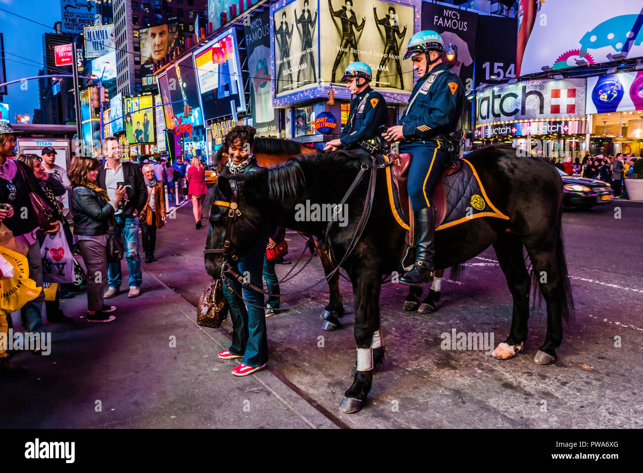 Nypd mounted unit High Resolution Stock Photography and Images - Alamy