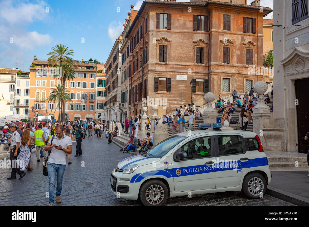 Italian police car hi-res stock photography and images - Alamy