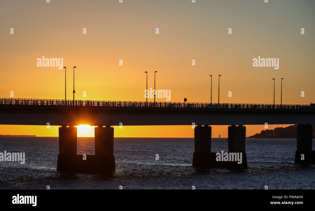 Tay road bridge sunrise hi-res stock photography and images - Alamy