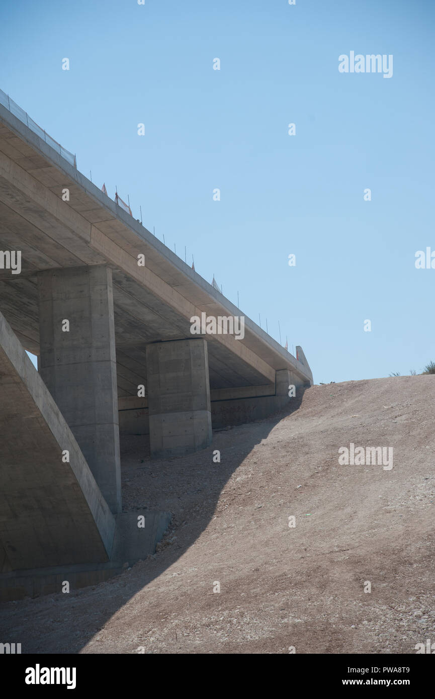 Bridge build structure hi-res stock photography and images - Alamy