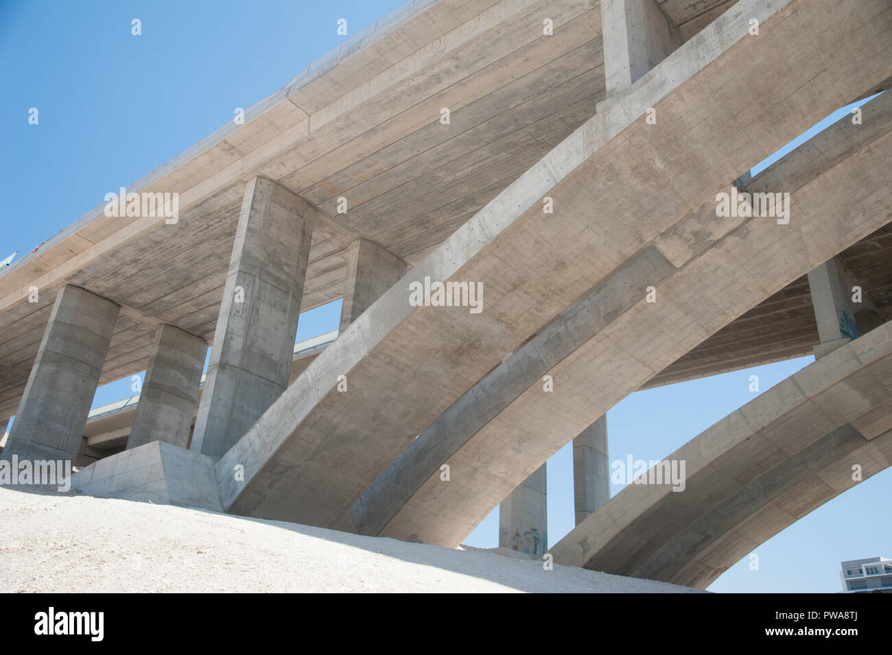Bridge build structure hi-res stock photography and images - Alamy