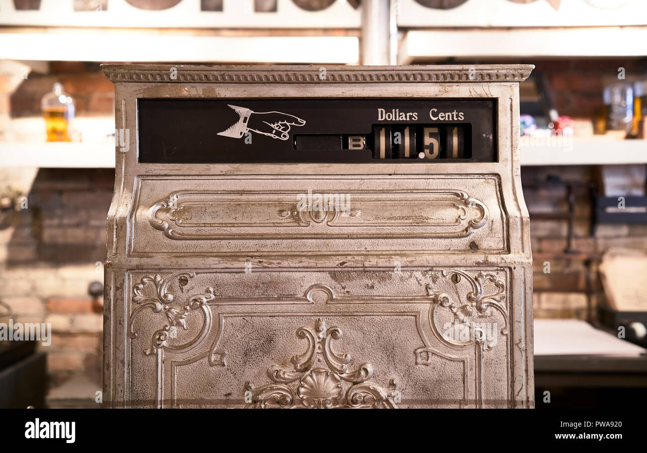 old cash register Stock Photo - Alamy