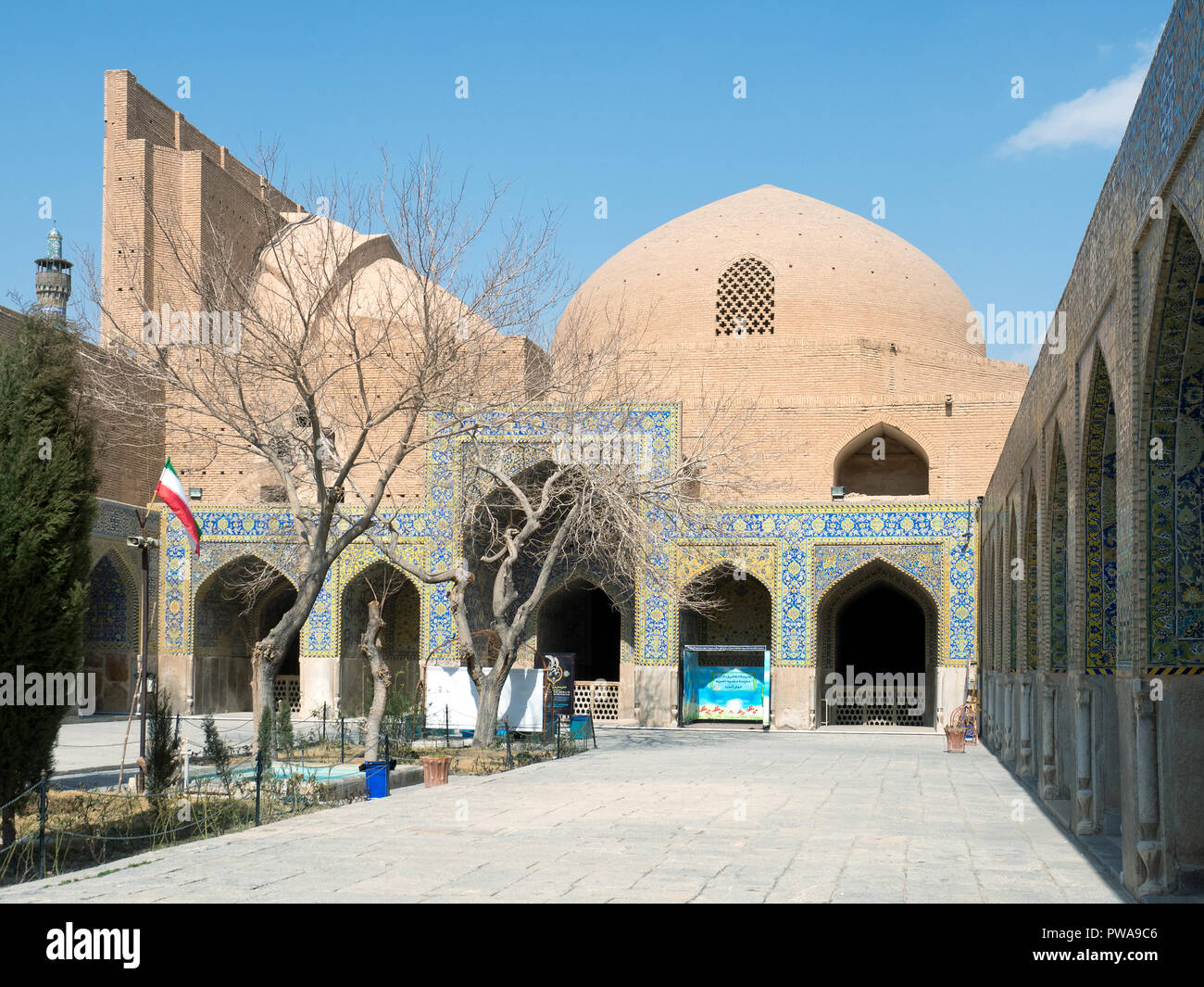 Shah mosque hi-res stock photography and images - Alamy