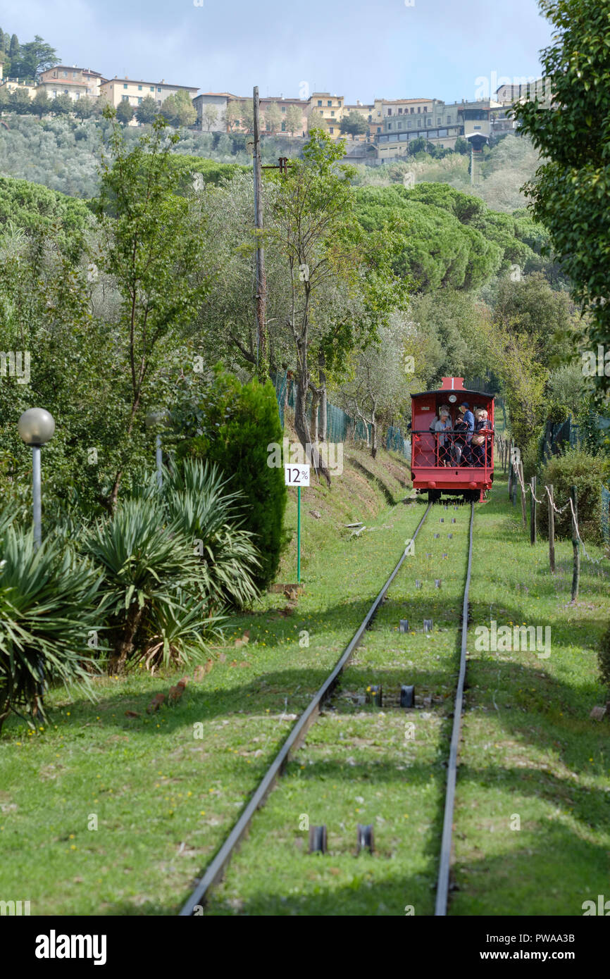 Track train lift hi-res stock photography and images - Alamy