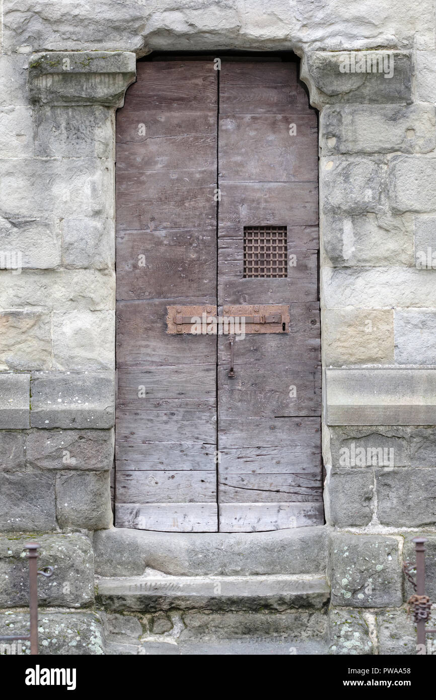 Old access door hi-res stock photography and images - Alamy