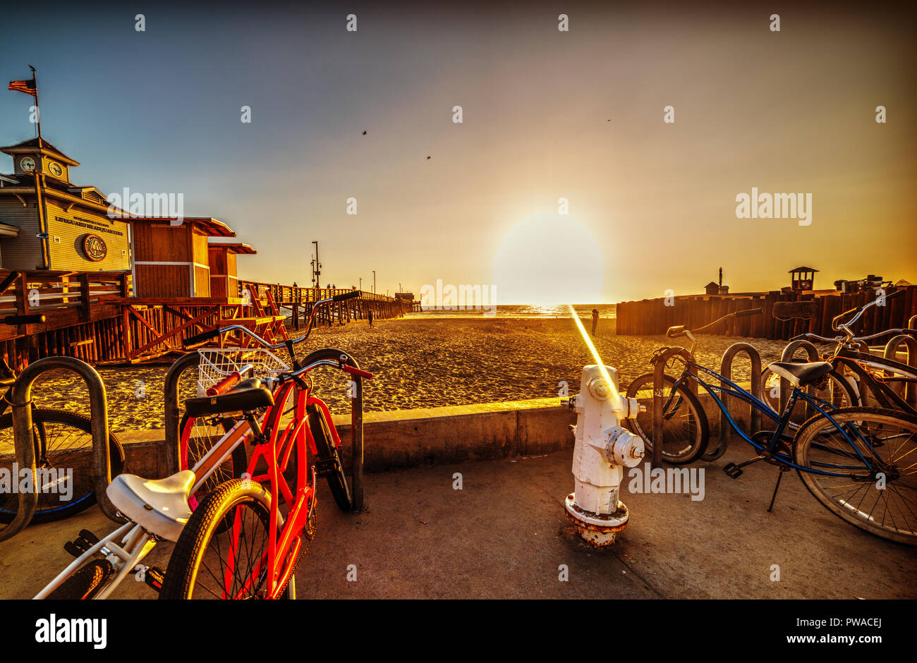 Newport beach jetty hi-res stock photography and images - Alamy
