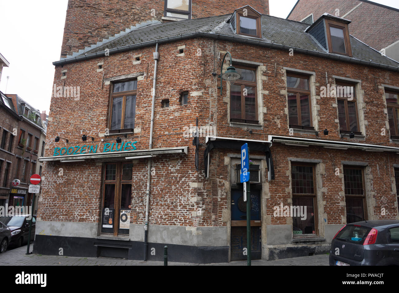 Boozen hi-res stock photography and images - Alamy