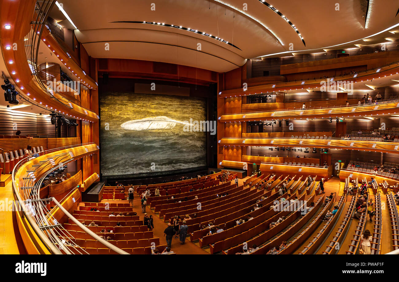 Mariinsky theater saint petersburg hi-res stock photography and images ...