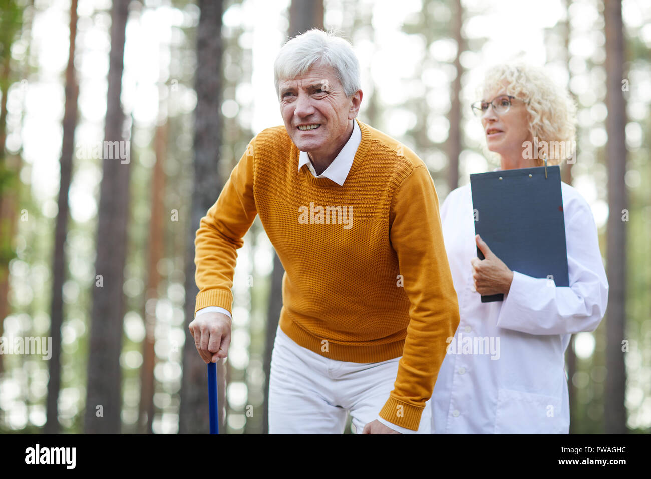 Limping help hi-res stock photography and images - Alamy