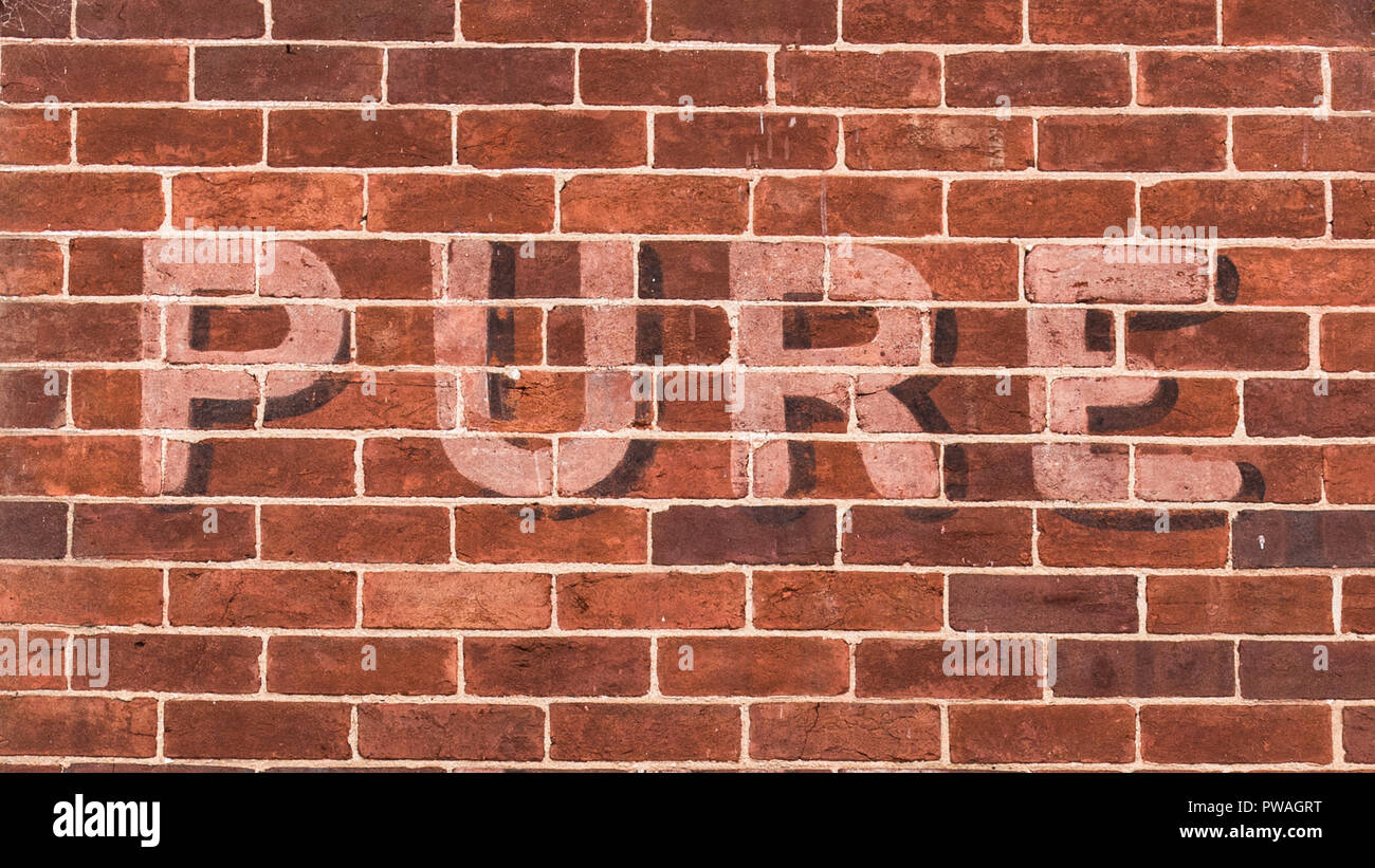 Vintage painted signs hi-res stock photography and images - Alamy