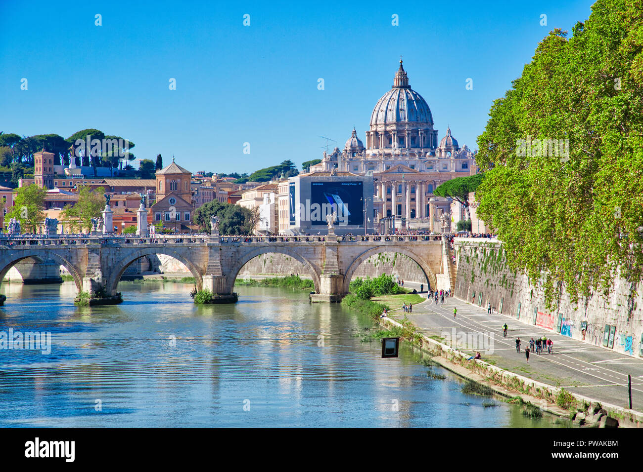 Rome, Italy-7 October, 2017: Famous Rome bridges near Vatican City ...