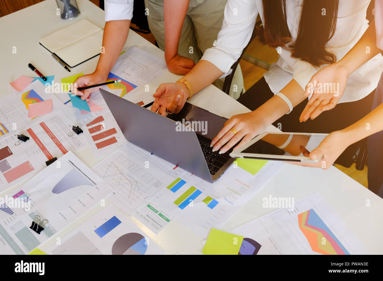 Consult business startup, action of meeting in office Stock Photo - Alamy