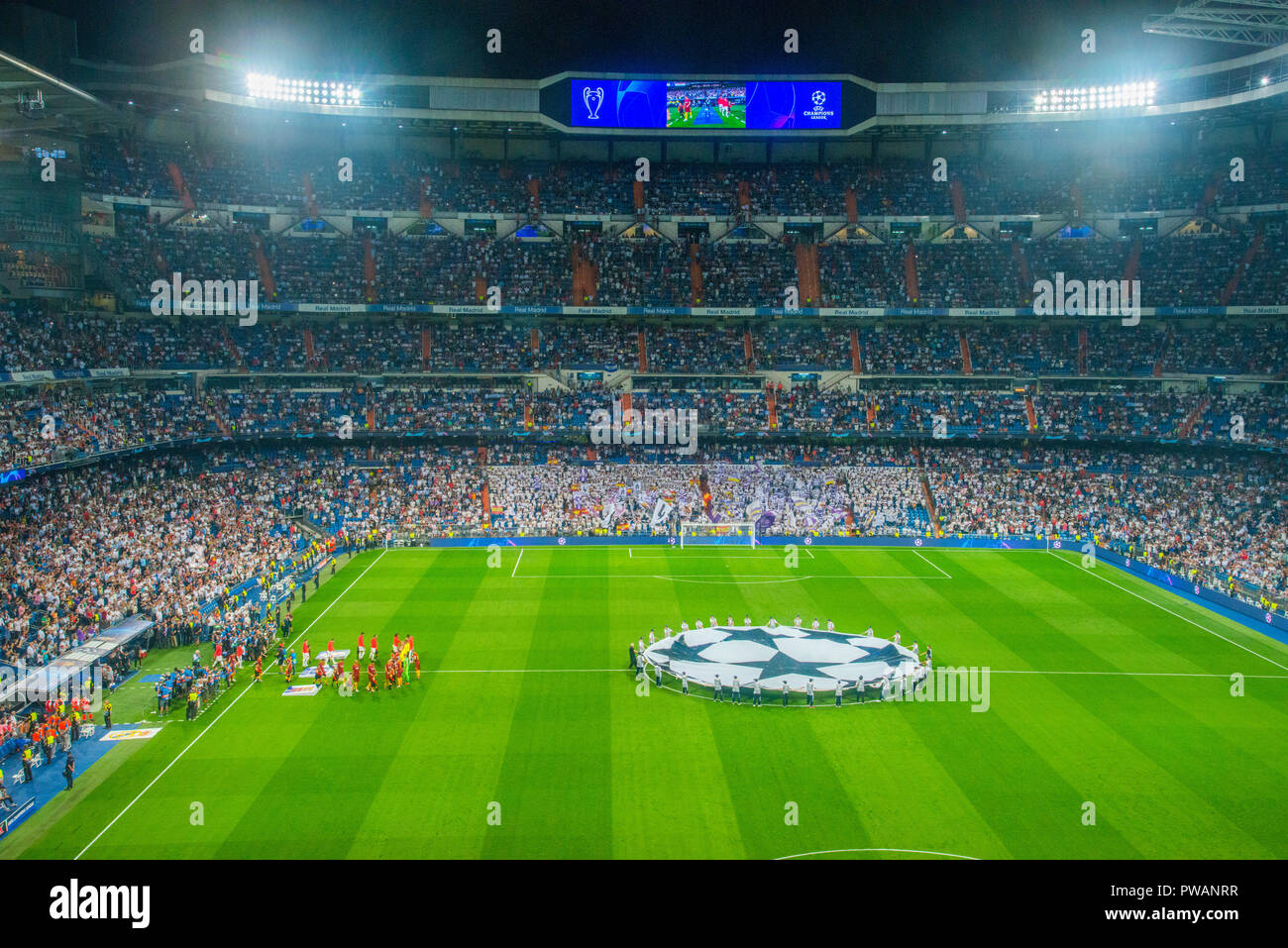 Santiago bernabeu stadium hi-res stock photography and images - Alamy