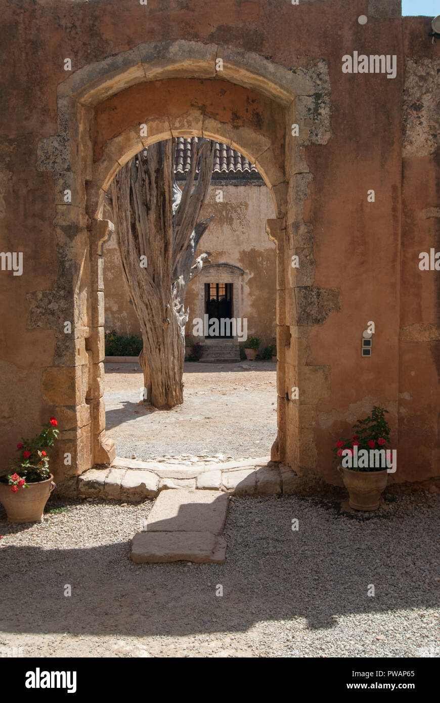 Ancient courtyard hi-res stock photography and images - Alamy