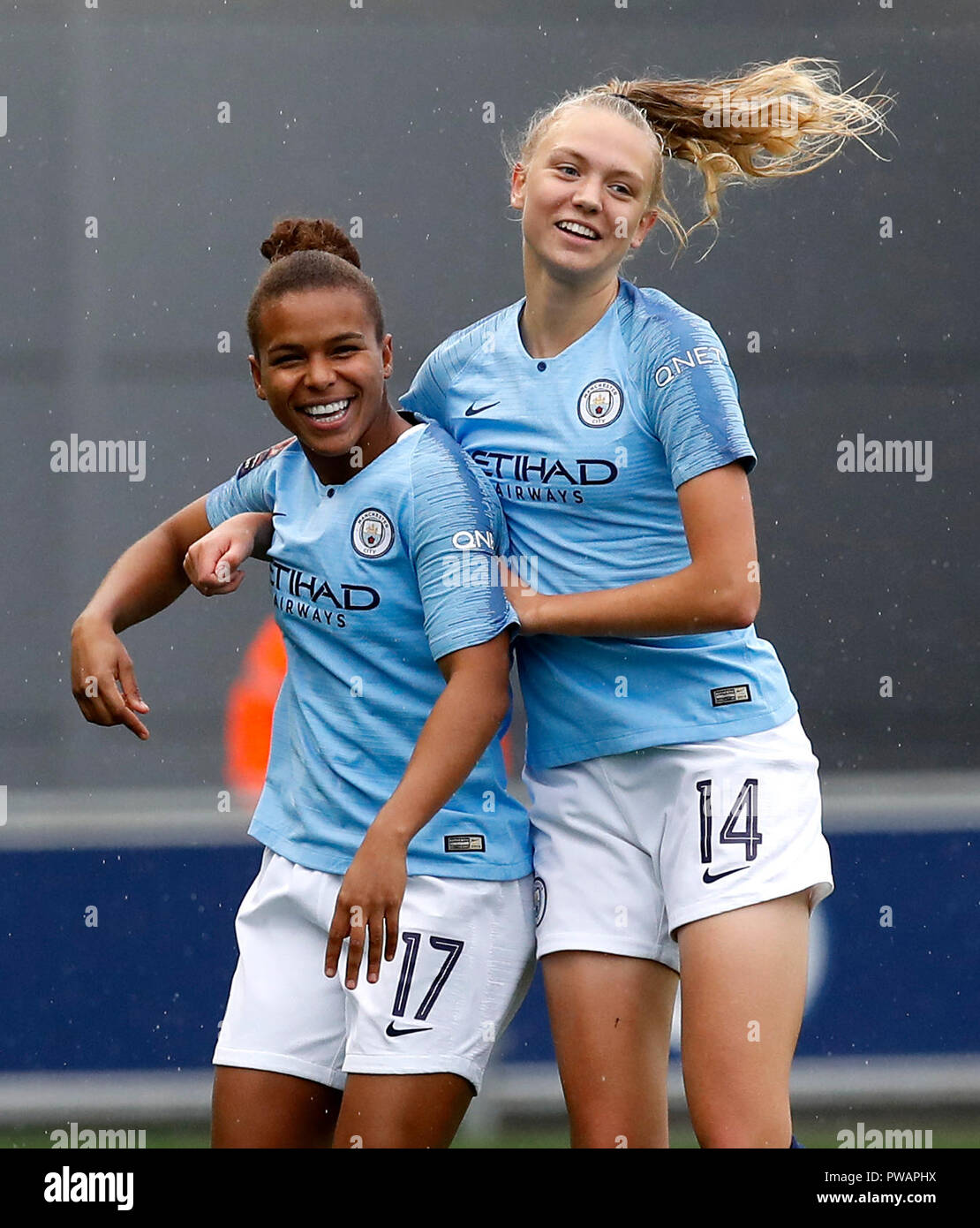 Manchester City's Nikita Parris celebrates scoring her side's first ...