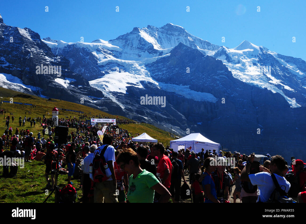 Grindelwald masses of marathon people hi-res stock photography and ...