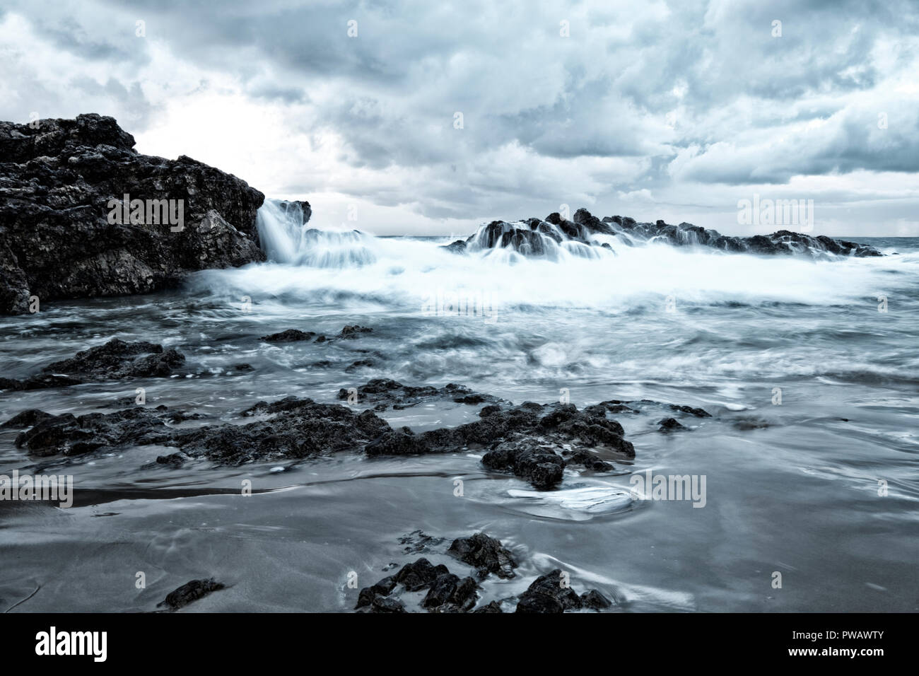 incoming tide seascape - Port Elizabeth, Pollock Beach Stock Photo - Alamy