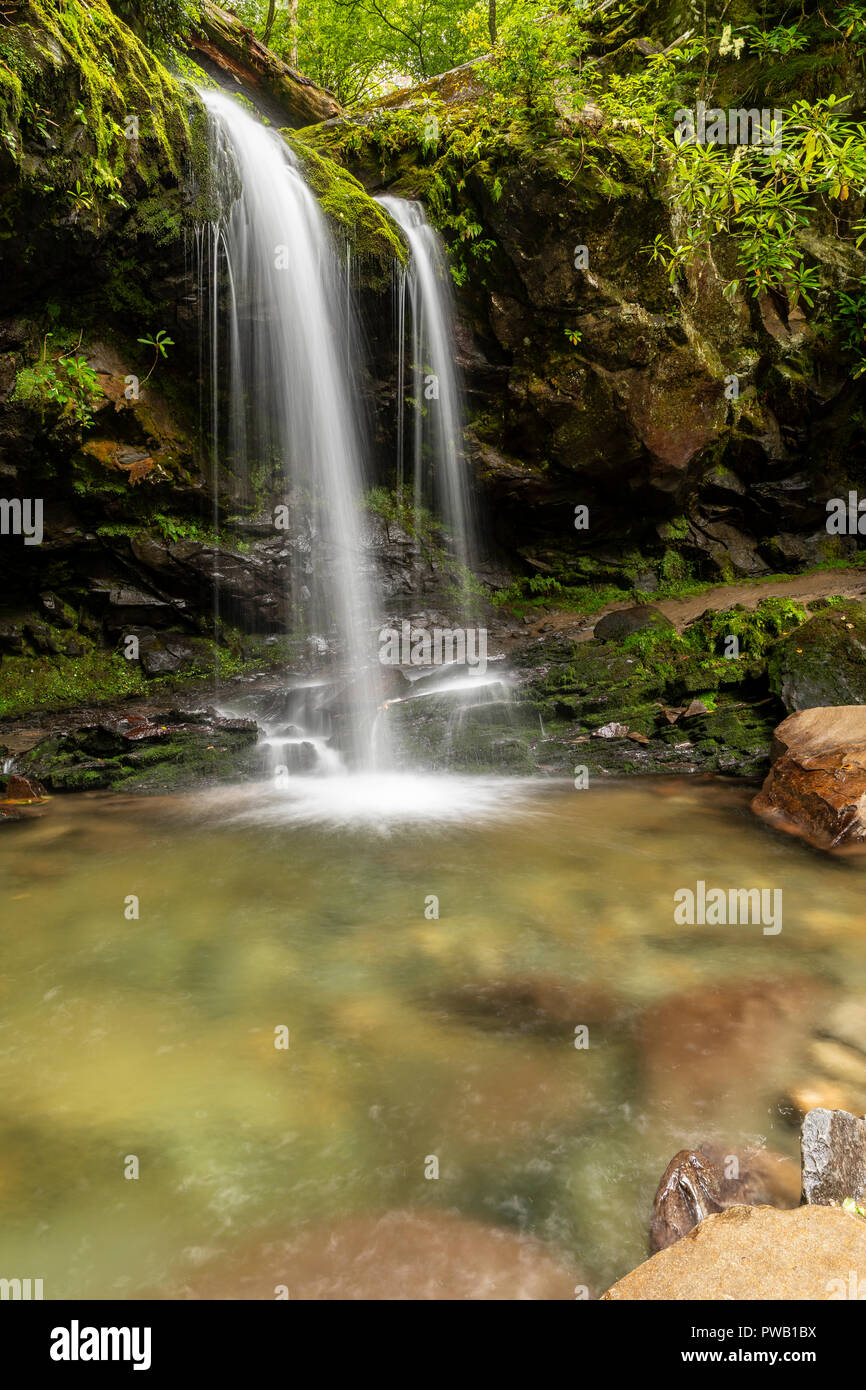 Grotto falls great smoky hi-res stock photography and images - Alamy