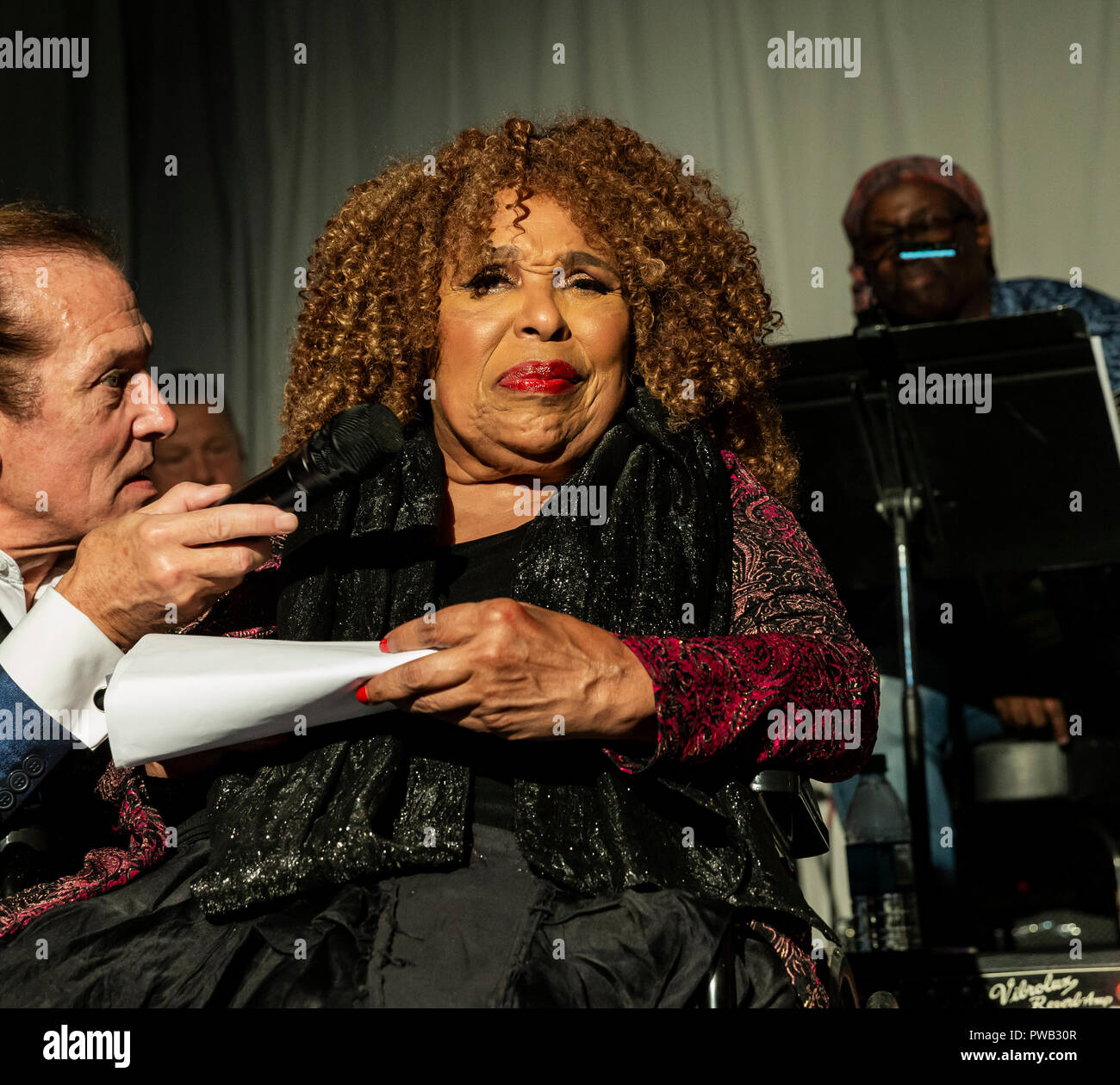 New York, NY - October 13, 2018: Roberta Flack speaks during tribute at ...