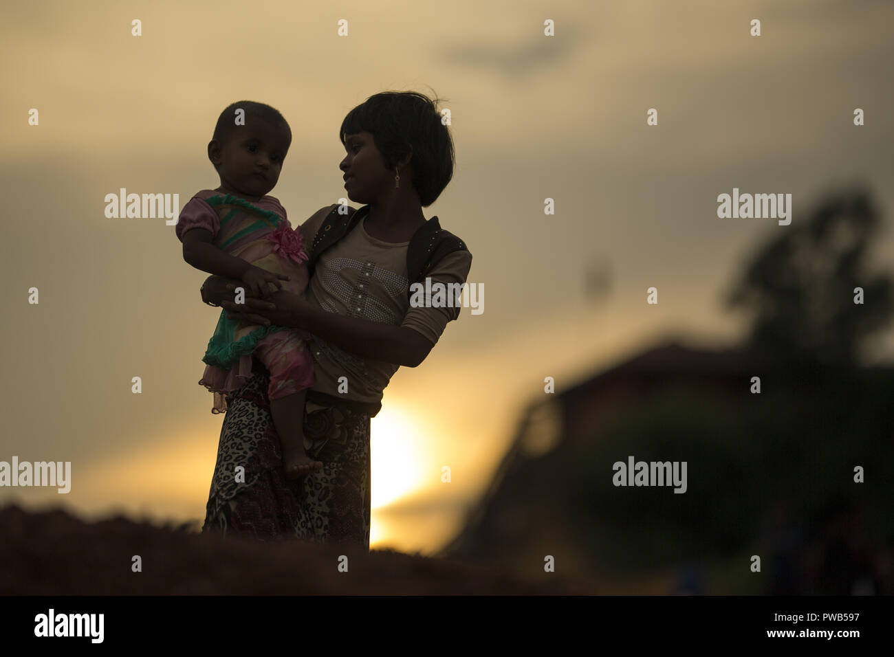 Rohingya children play hi-res stock photography and images - Alamy