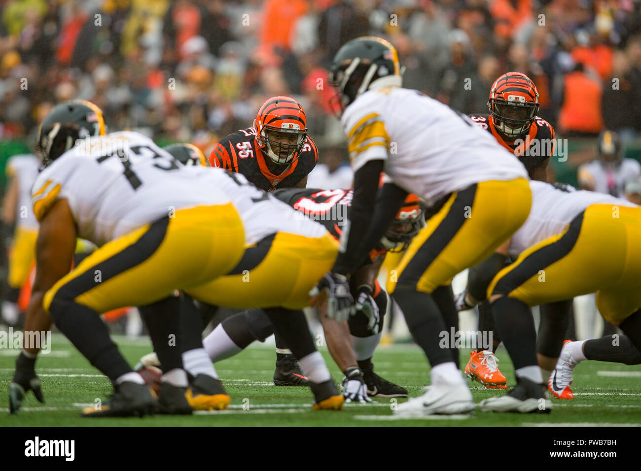 Cincinnati, OH, USA. 14th Oct, 2018. Cincinnati Bengals linebacker ...