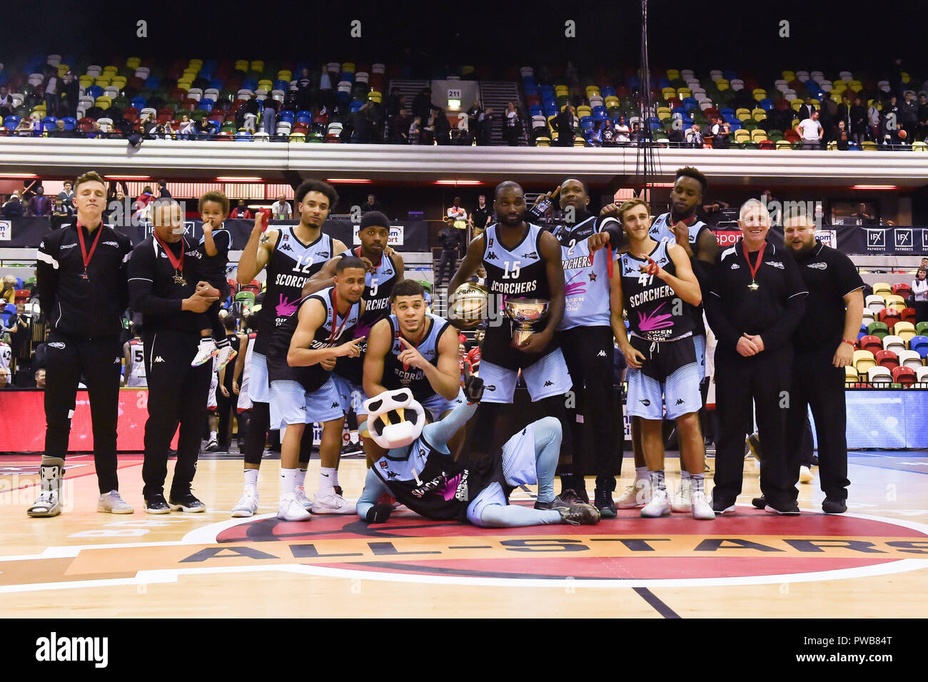 Pro basketball hi-res stock photography and images - Alamy