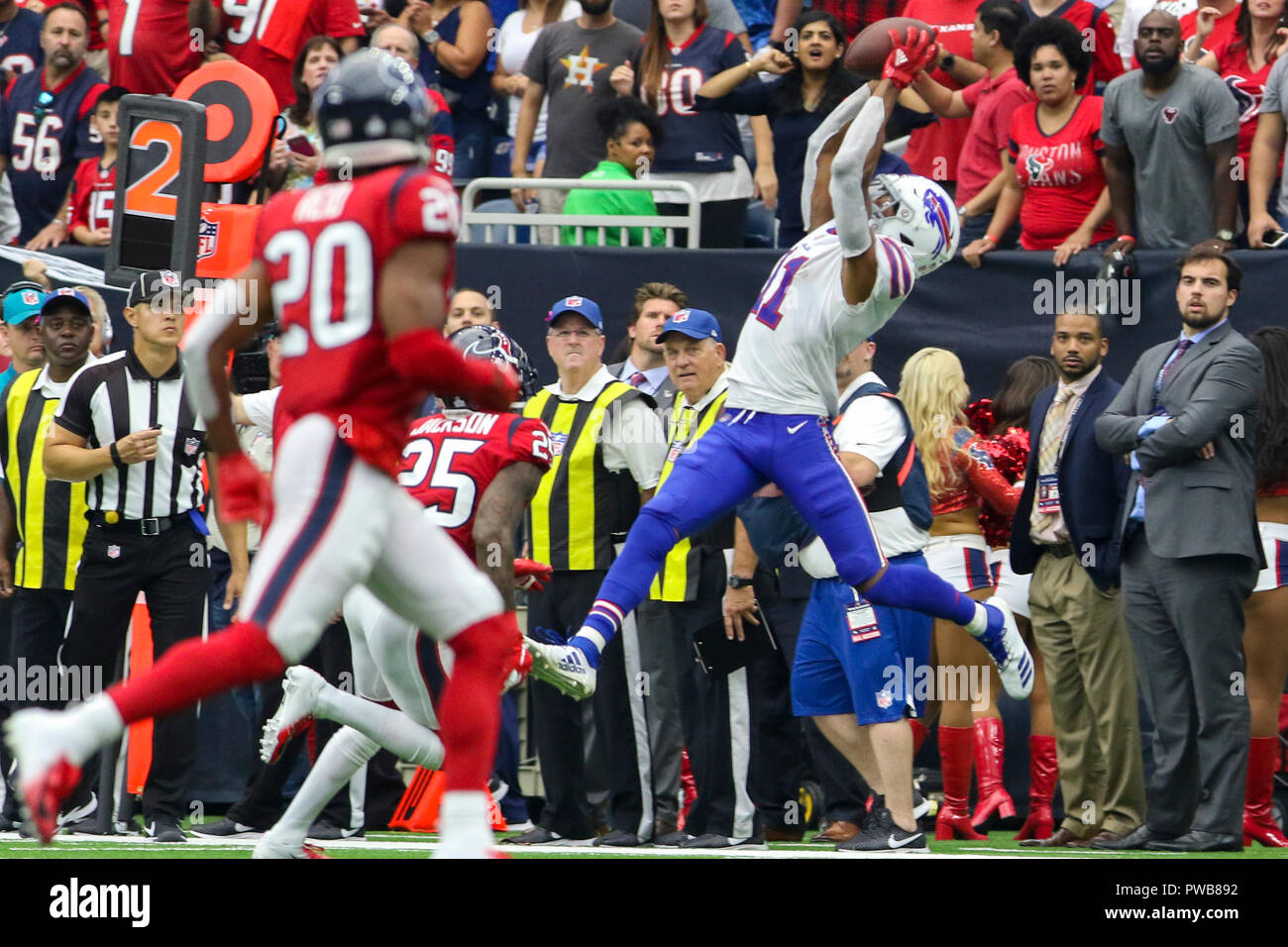 Zay jones hi-res stock photography and images - Alamy