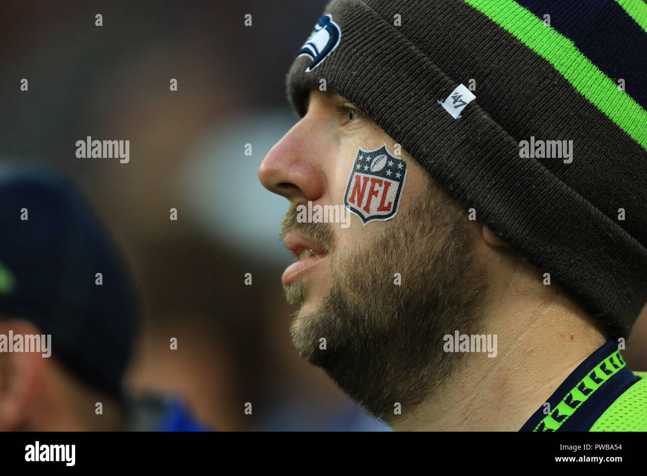 Nfl game face paint hi-res stock photography and images - Alamy