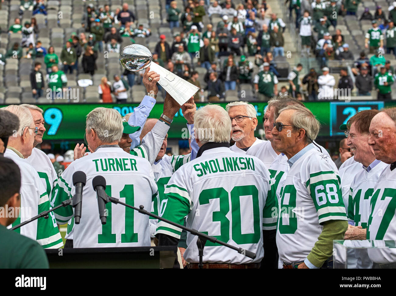 Superbowl trophy 2018 hi-res stock photography and images - Alamy