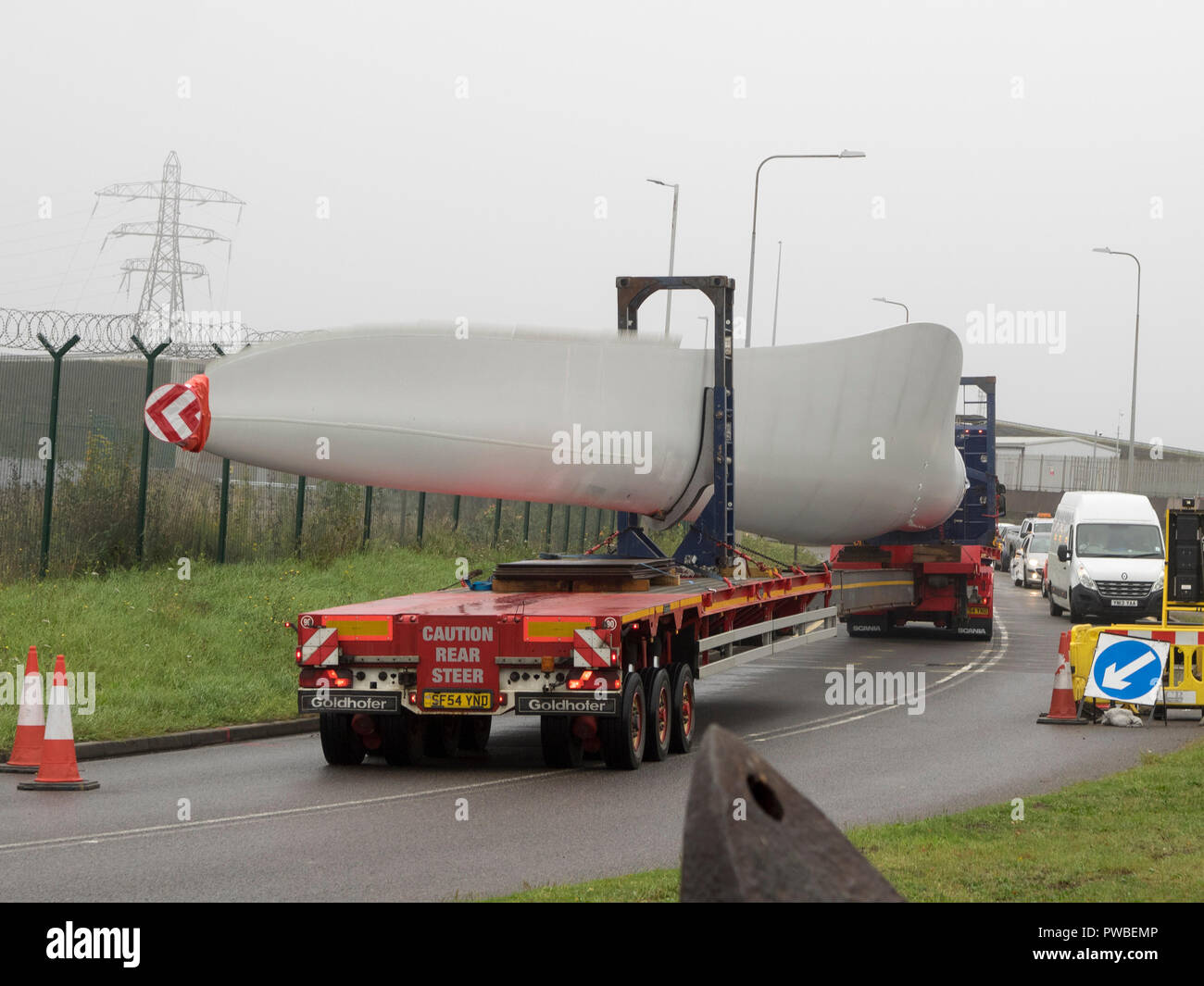 Wind loads hi-res stock photography and images - Alamy