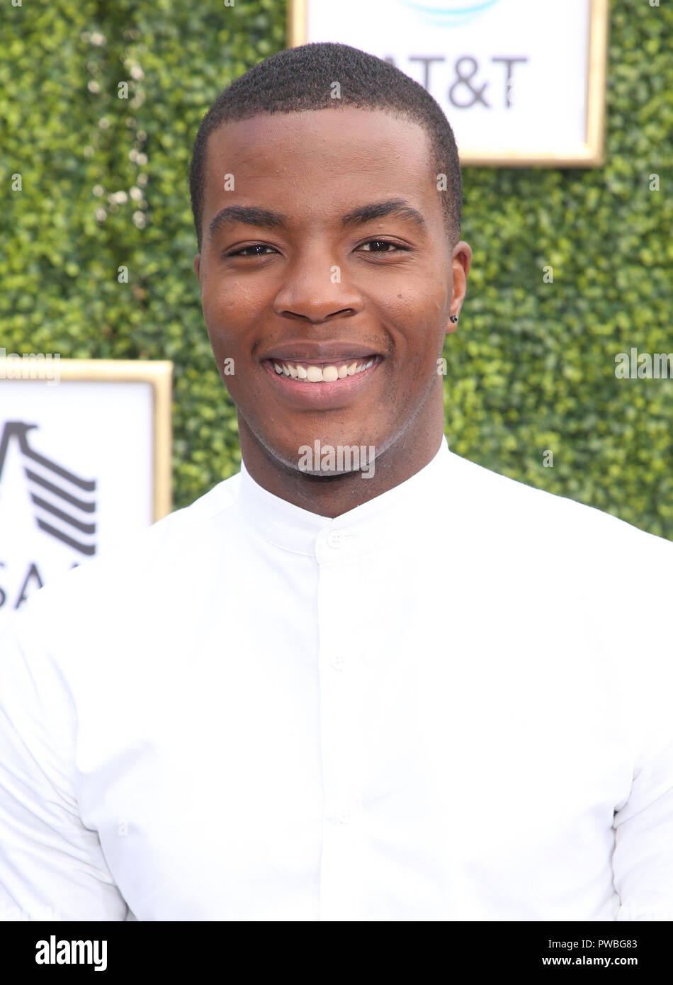 Daniel ezra hi-res stock photography and images - Alamy