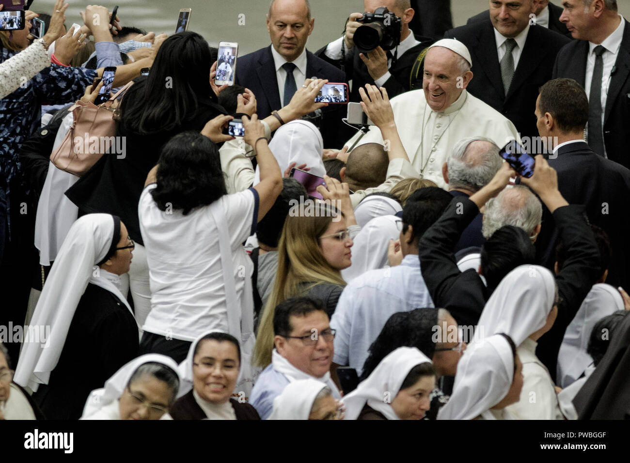 In Vatican Audience Hall High Resolution Stock Photography and Images - Alamy