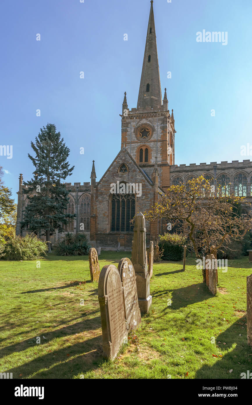 Holy trinity church cemetery hi-res stock photography and images - Alamy