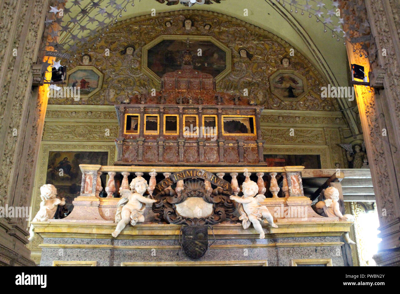 The tomb of the incorrupted body of Francis Xavier at The Basilica of ...