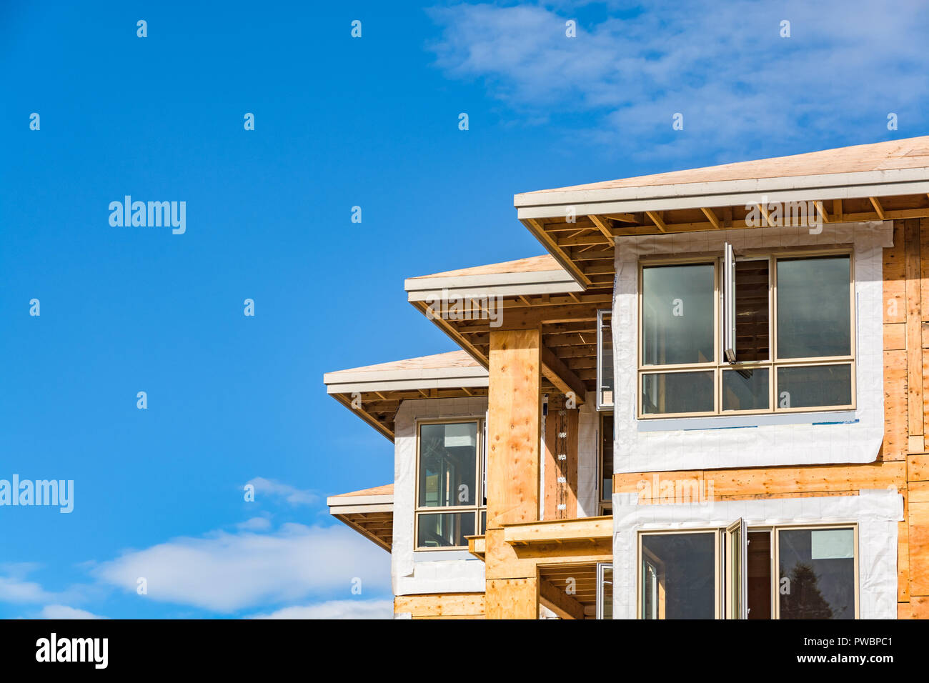 Roof corners hi-res stock photography and images - Alamy