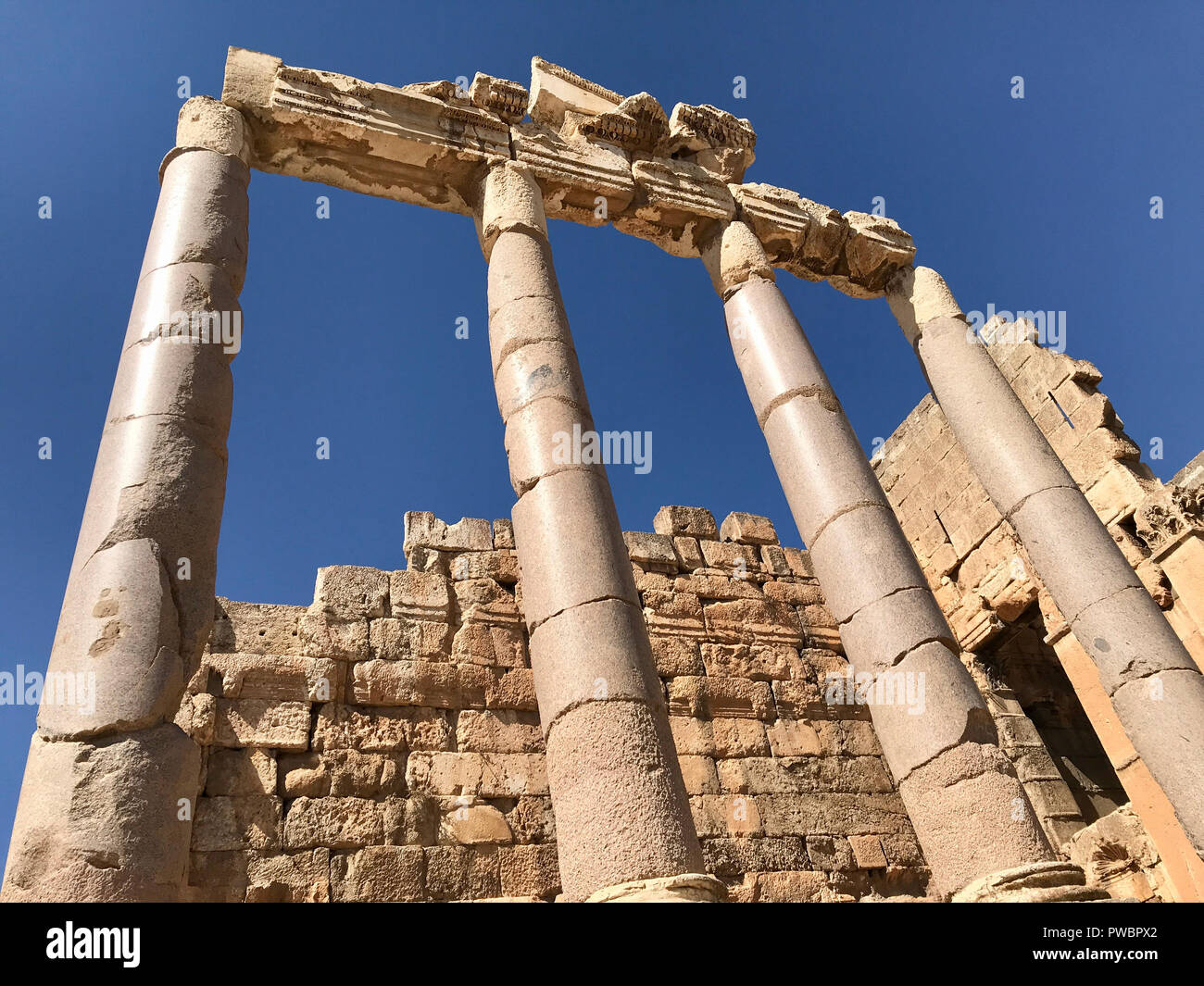 Baalbek temple hi-res stock photography and images - Alamy