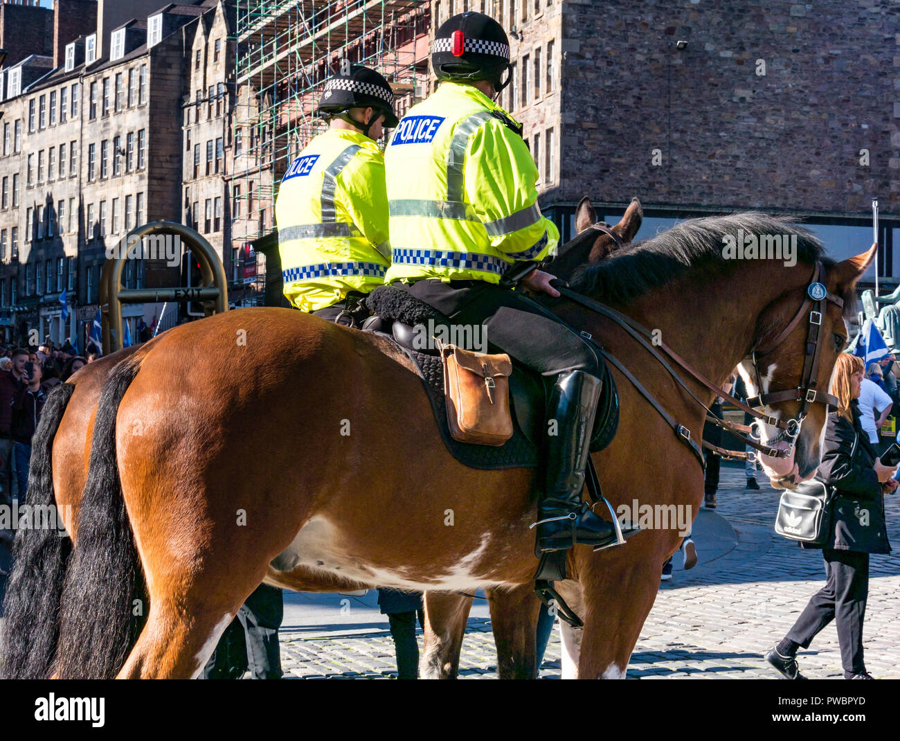 Mounted police protest horse hi-res stock photography and images - Alamy