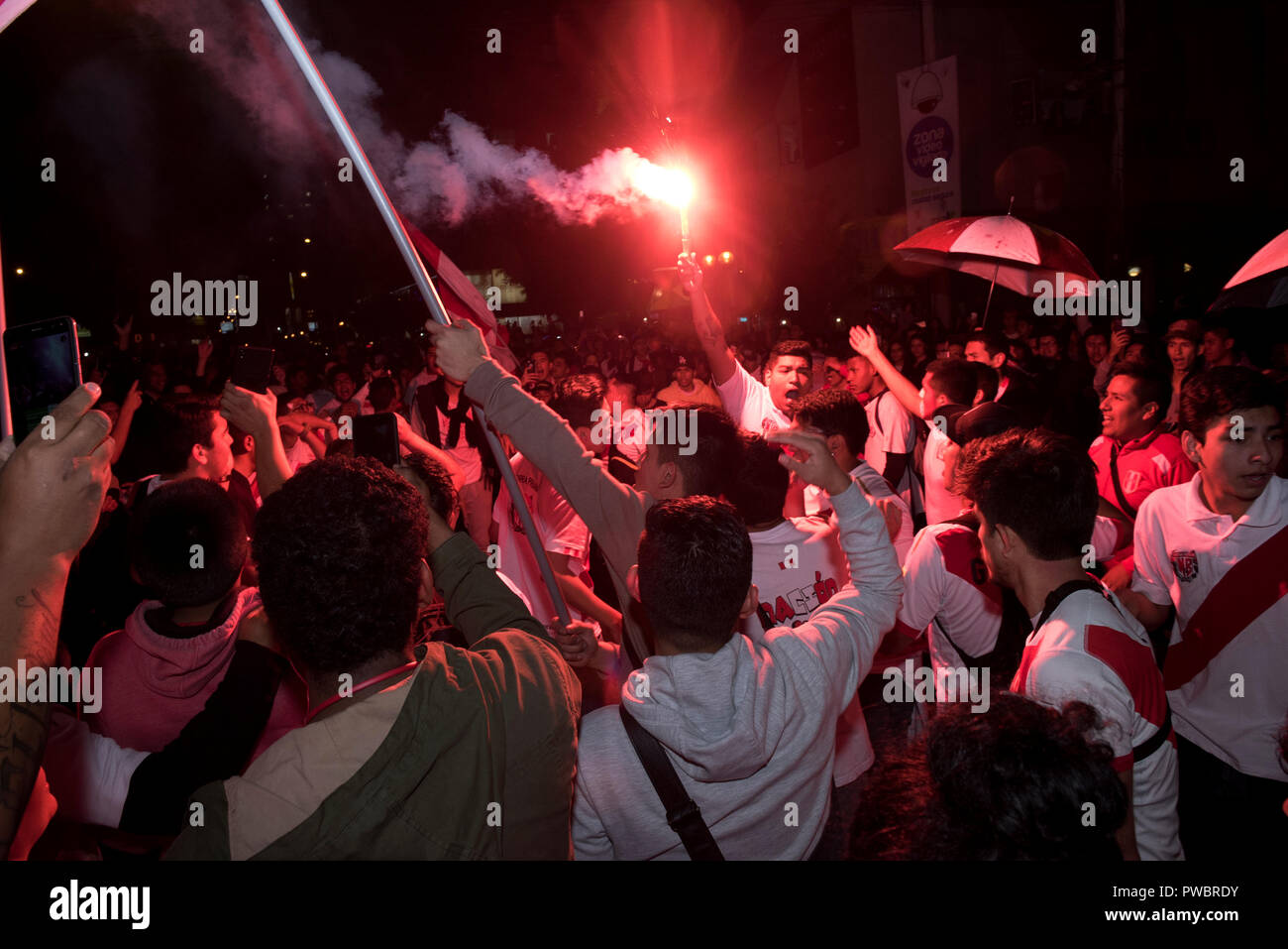 Peruvian team supporter hi-res stock photography and images - Alamy